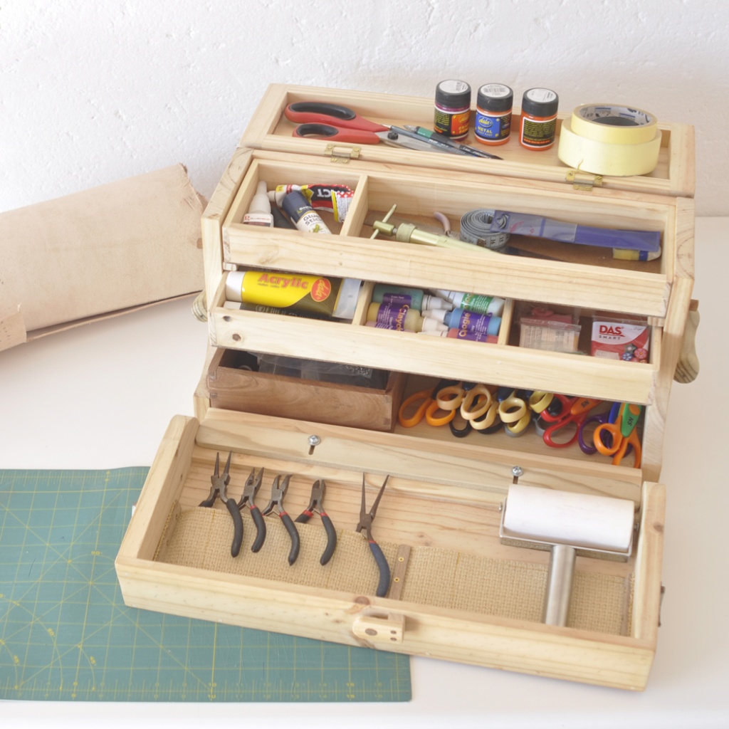 Crafters Wooden Toolbox - Moksi