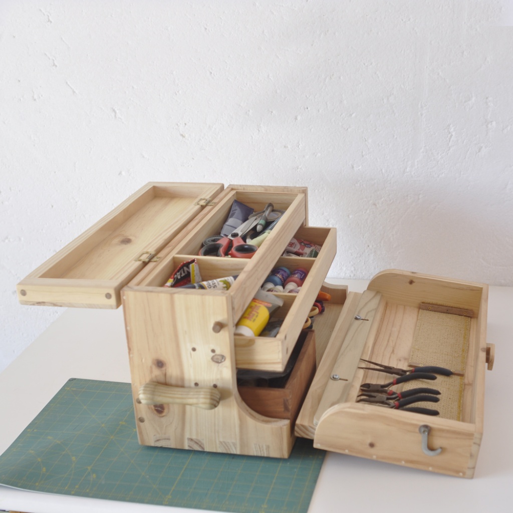 Crafters Wooden Toolbox - Moksi