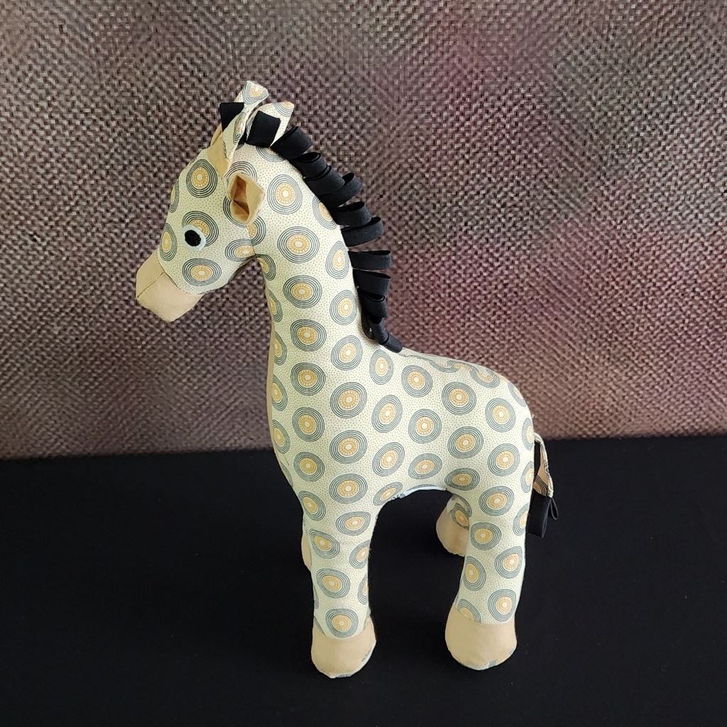 Lily Giraffe Shweshwe soft toy - Moksi