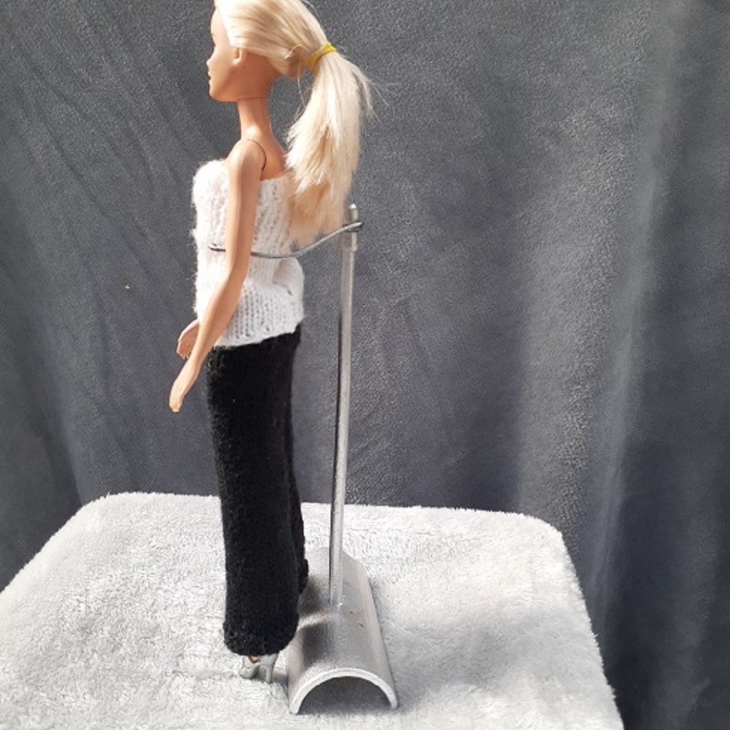Barbie Doll Stand - Curved Base - Moksi