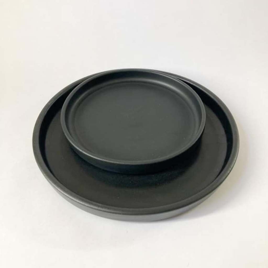 Rimmed Dinner Plate and Side Plate - Moksi
