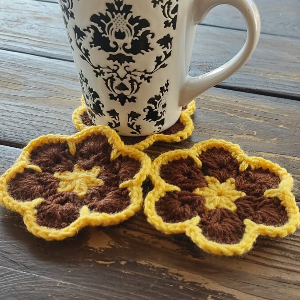 Crochet Daisy Coaster - Retro Brown - Moksi