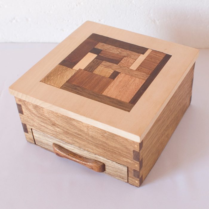 Meranti Trinket Box With Lift Lid - Moksi